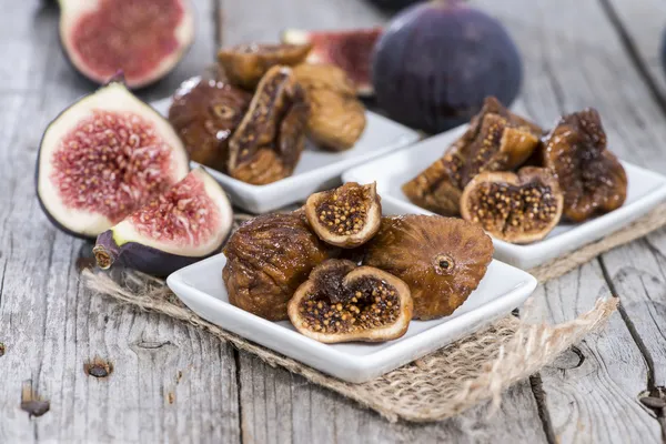 The Unique Appeal of Persian Figs in the World of Dried Fruits – Tavazo USA